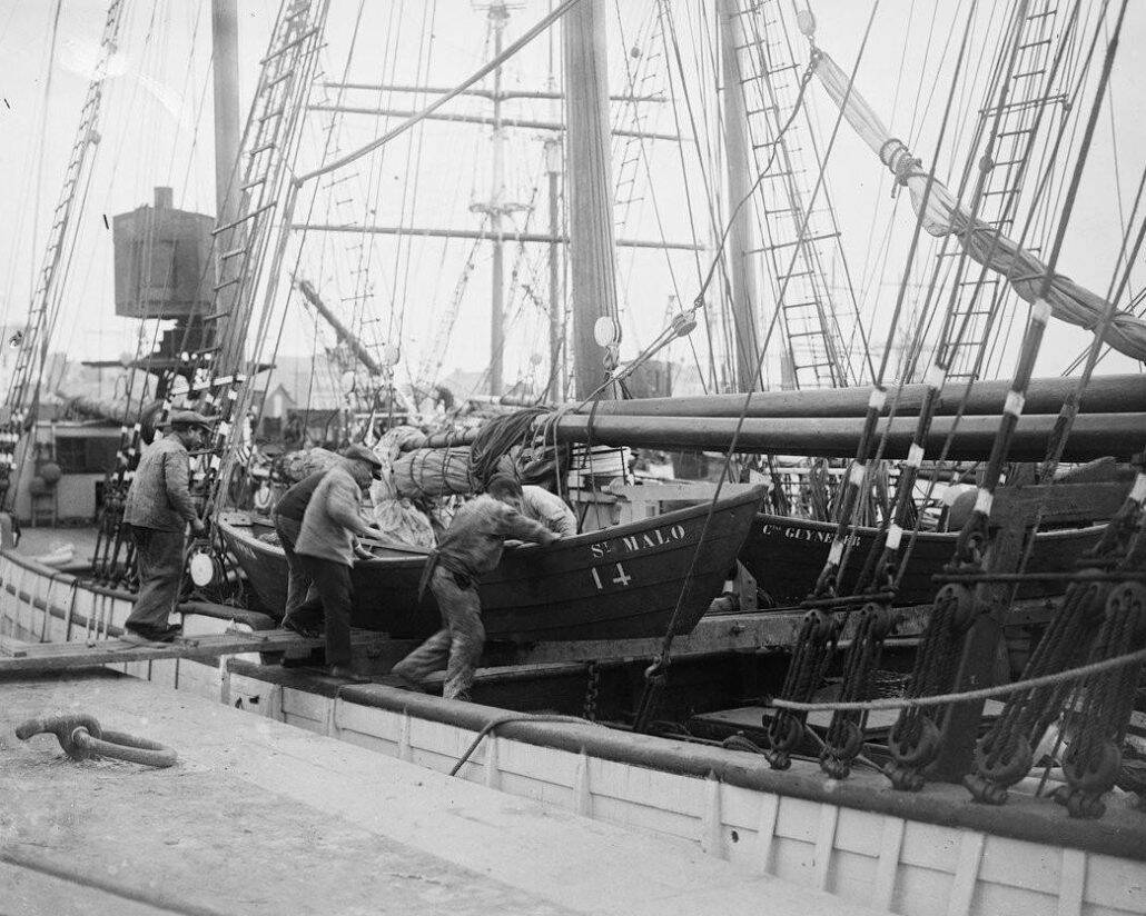 embarquement des doris - Station de Barneville-Carteret